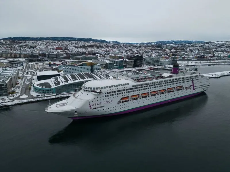 Trondheim Cruises 2026–2027 | Northern Lights & Arctic | Ambassador ...